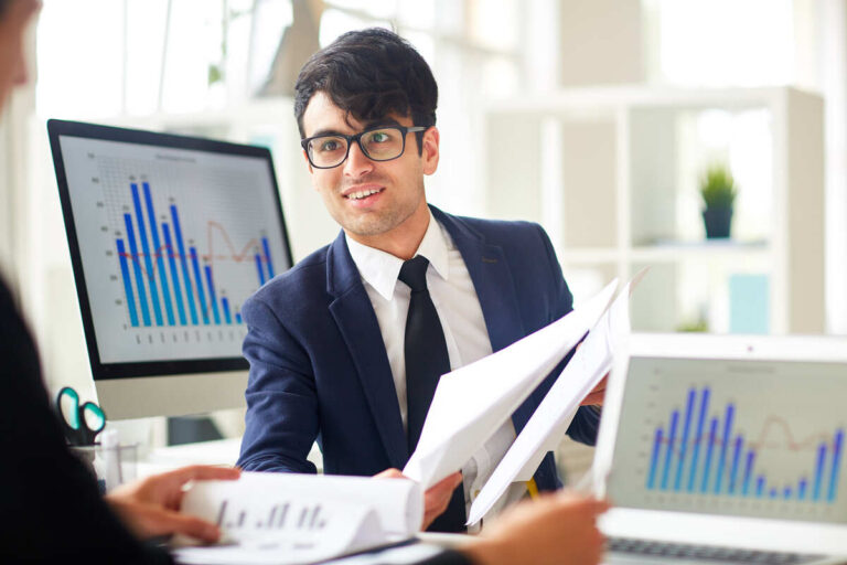 Banker Là Gì? Công Việc Và Kỹ Năng Cần Có ở Banker Thành Công | Cẩm ...